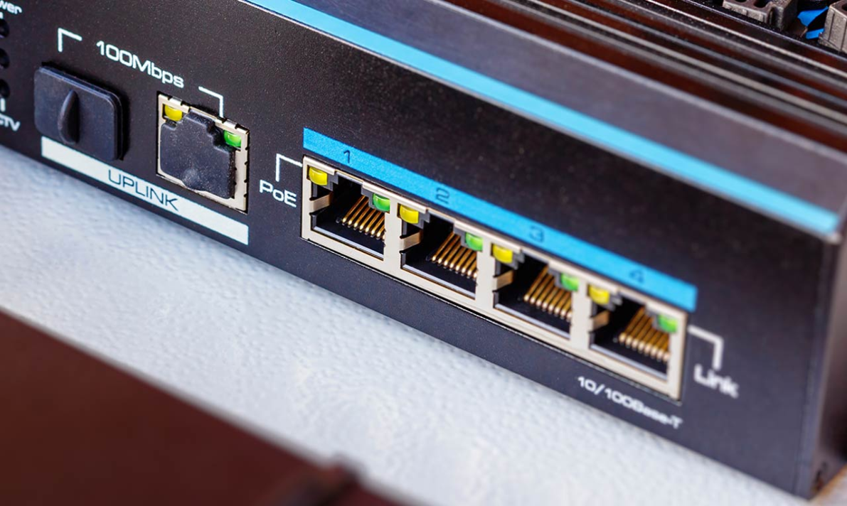 Power over Ethernet (PoE) Switches: What They Are and How They Work ...